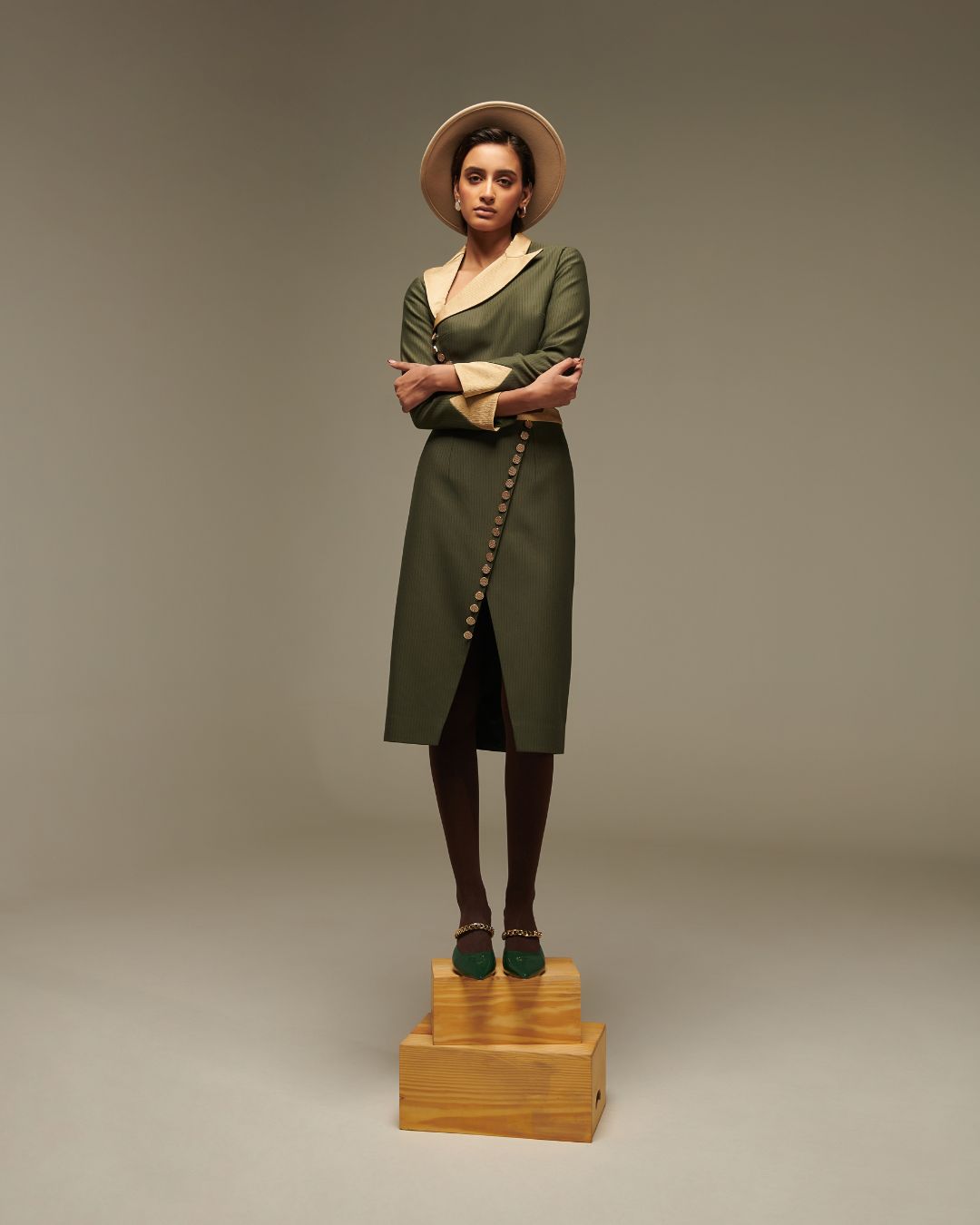 Constantine Two Piece Set – Saahra